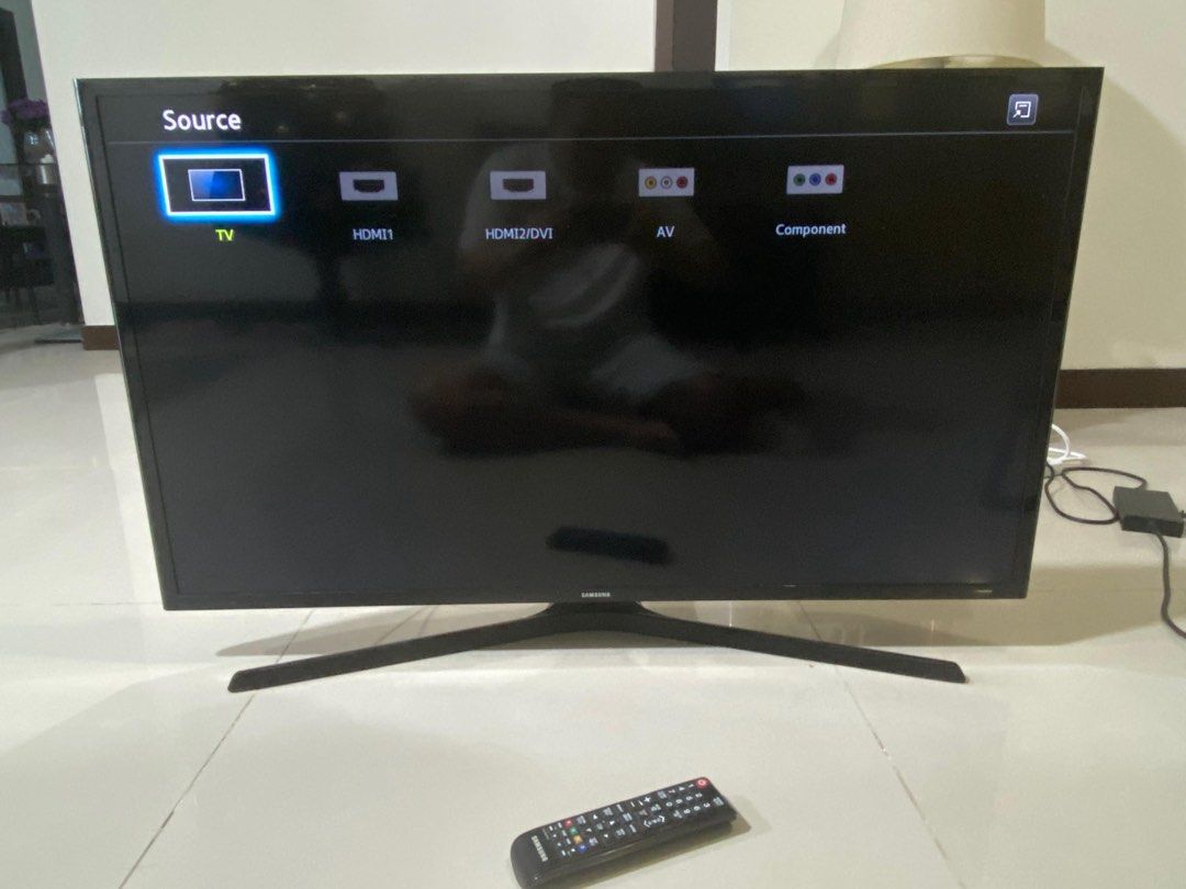 Samsung 40” LED full HD tv, TV & Home Appliances, TV & Entertainment ...
