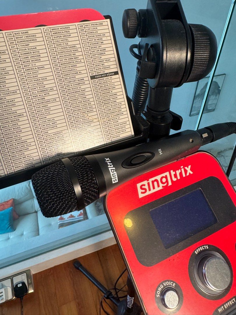 Singtrix Karaoke Party Bundle with 2 Mics & speaker, Audio, Soundbars ...