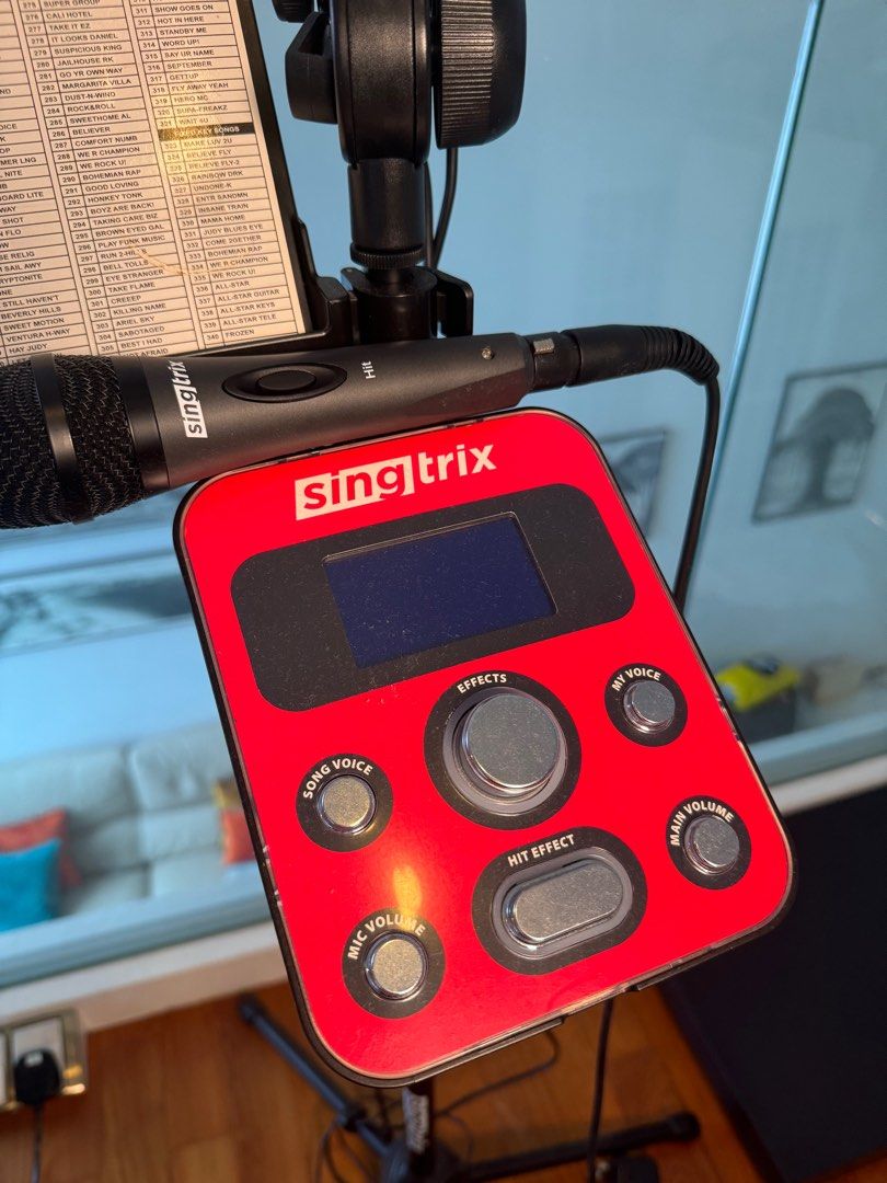 Singtrix Karaoke Party Bundle with 2 Mics & speaker, Audio, Soundbars ...