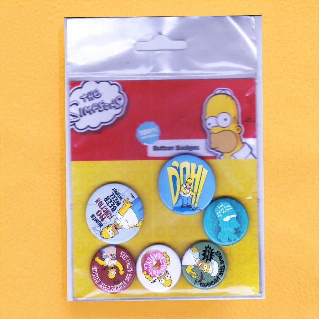THE SIMPSONS ~ BUTTON BADGES, Hobbies & Toys, Stationary & Craft, Other ...