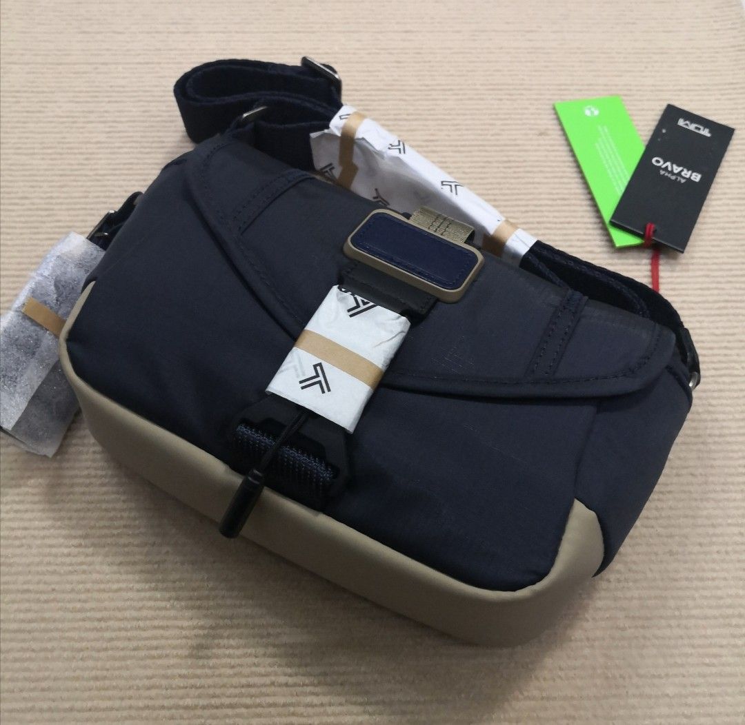 Tumi Alpha Bravo Compass Cross Body Bag - 23,000php, Men's Fashion ...
