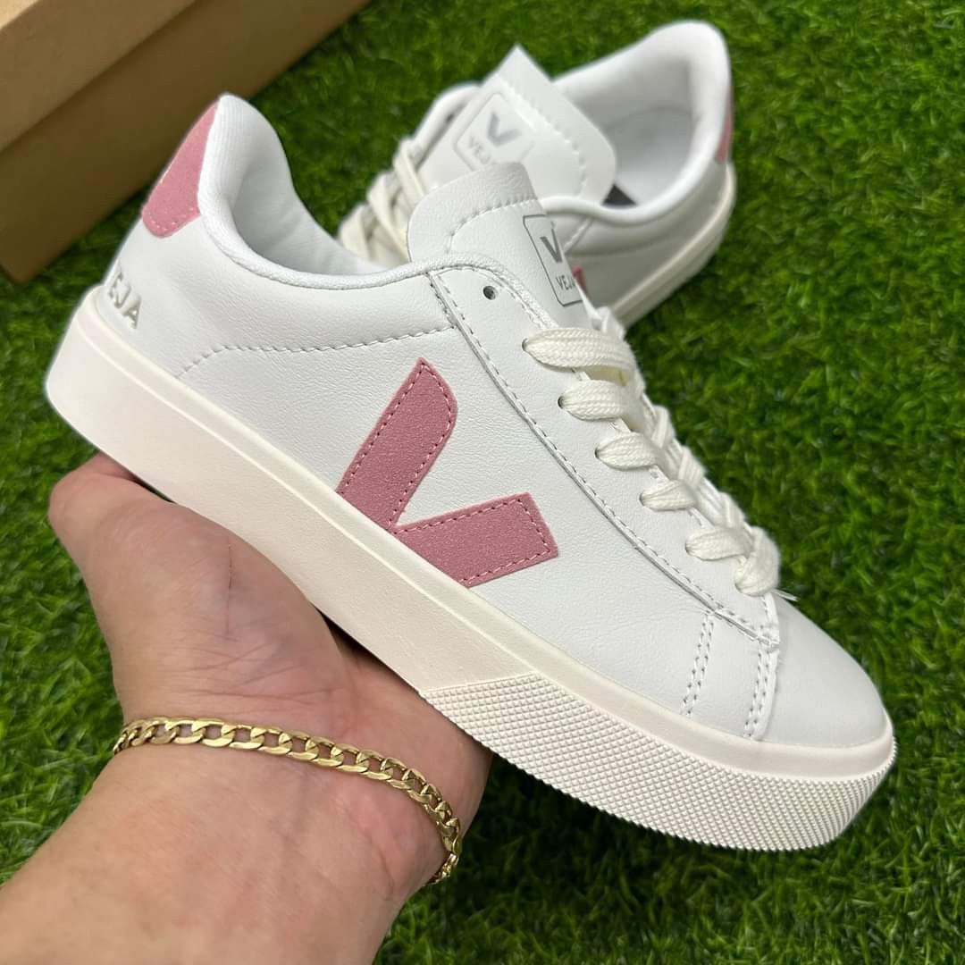 Veja For Men & Women, Men's Fashion, Footwear, Sneakers on Carousell
