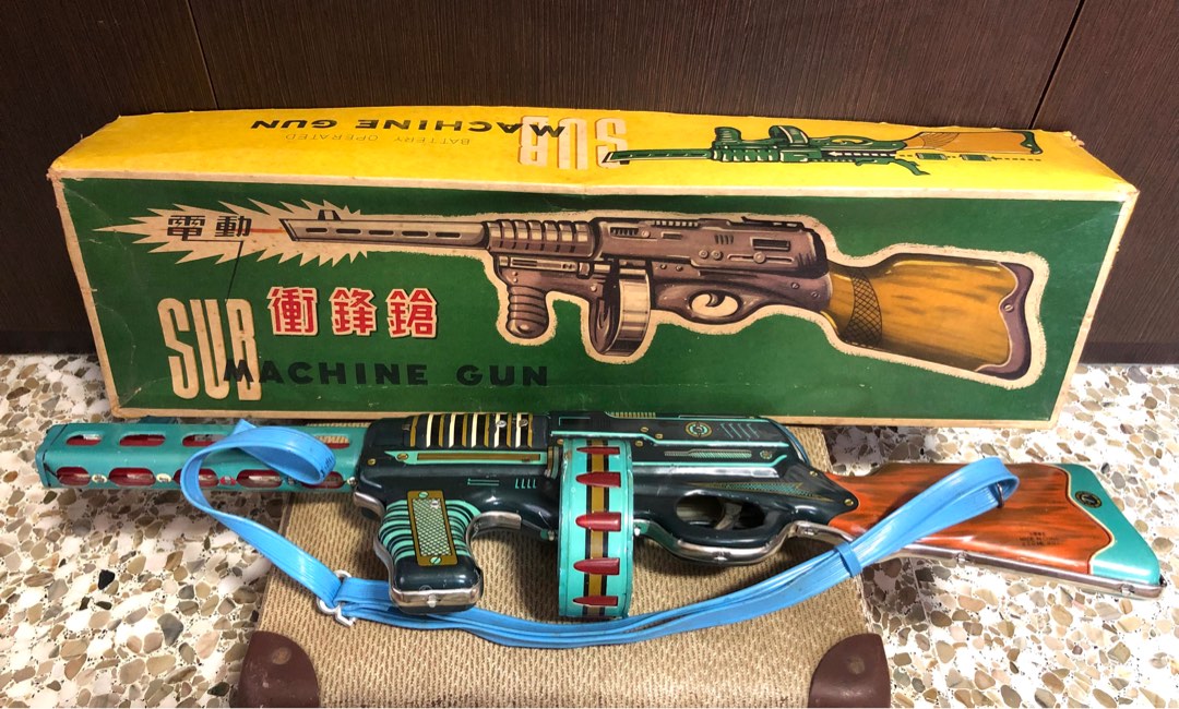 Vintage Machine Toy Tin Gun 53cm, Hobbies & Toys, Memorabilia ...