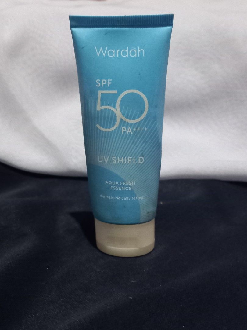 Wardah Sunscreen SPF 50 UV SHIELD, Kesehatan & Kecantikan, Kulit, Sabun ...