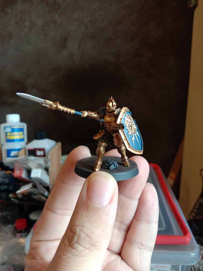 Warhammer mini Figures x2, Hobbies & Toys, Toys & Games on Carousell