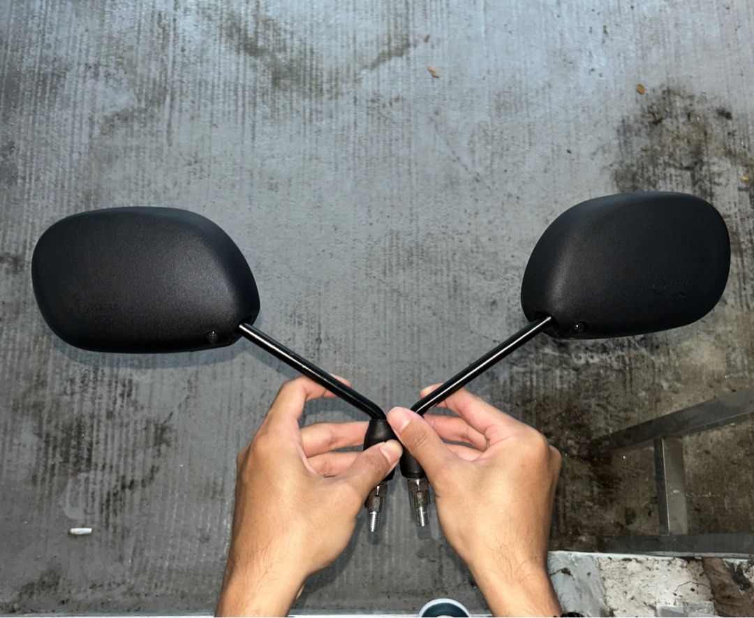 Yamaha XSR 155 Stock Side Mirror, Motorcycles, Motorcycle Accessories ...