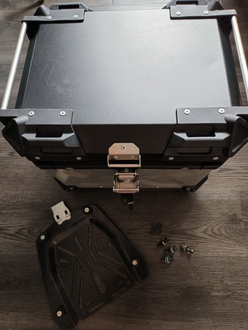 Zedge box 45L, Motorcycles, Motorcycle Accessories on Carousell