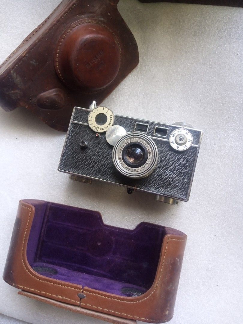1939 Argus C3 Camera, Photography, Cameras on Carousell