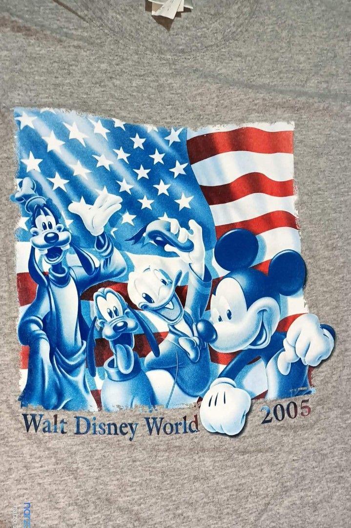 2005 Walt Disney Shirt, Men's Fashion, Tops & Sets, Tshirts & Polo ...