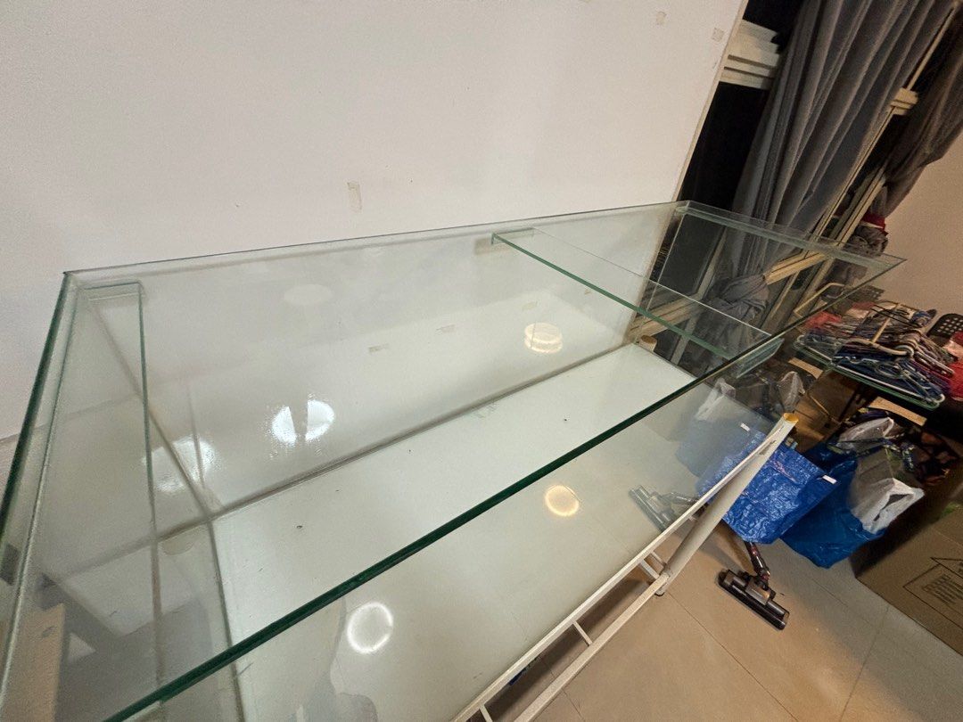 4ft Tank + Stand, Pet Supplies, Homes & Other Pet Accessories on Carousell