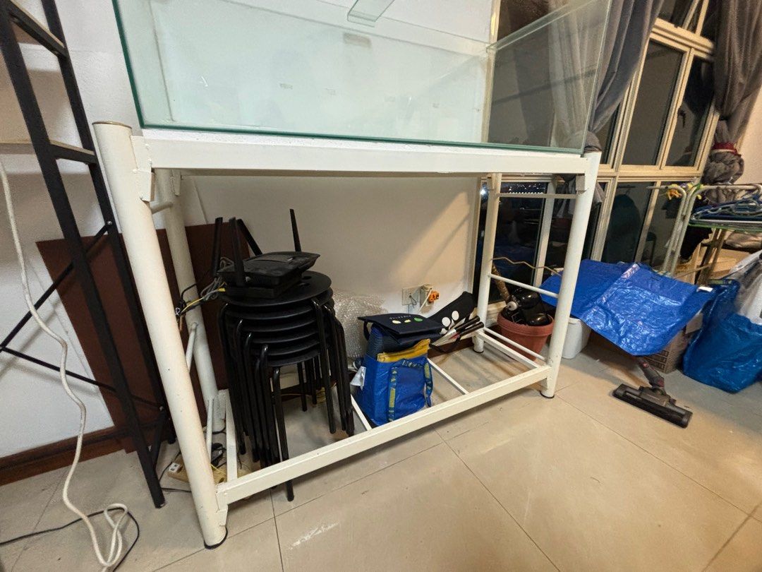 4ft Tank + Stand, Pet Supplies, Homes & Other Pet Accessories on Carousell
