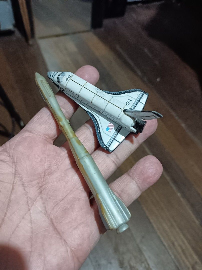 Apollo 11 and space shuttle figure, Hobbies & Toys, Toys & Games on ...