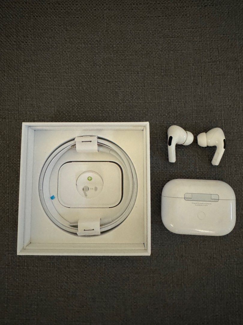 Apple AirPods Pro First Gen, Audio, Earphones on Carousell