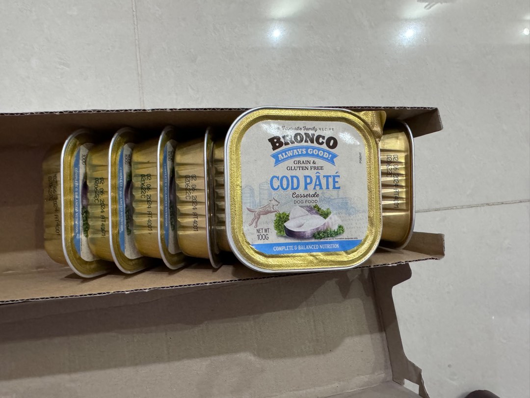 Bronco Dog Food Tray - Cod Pate, Pet Supplies, Pet Food on Carousell