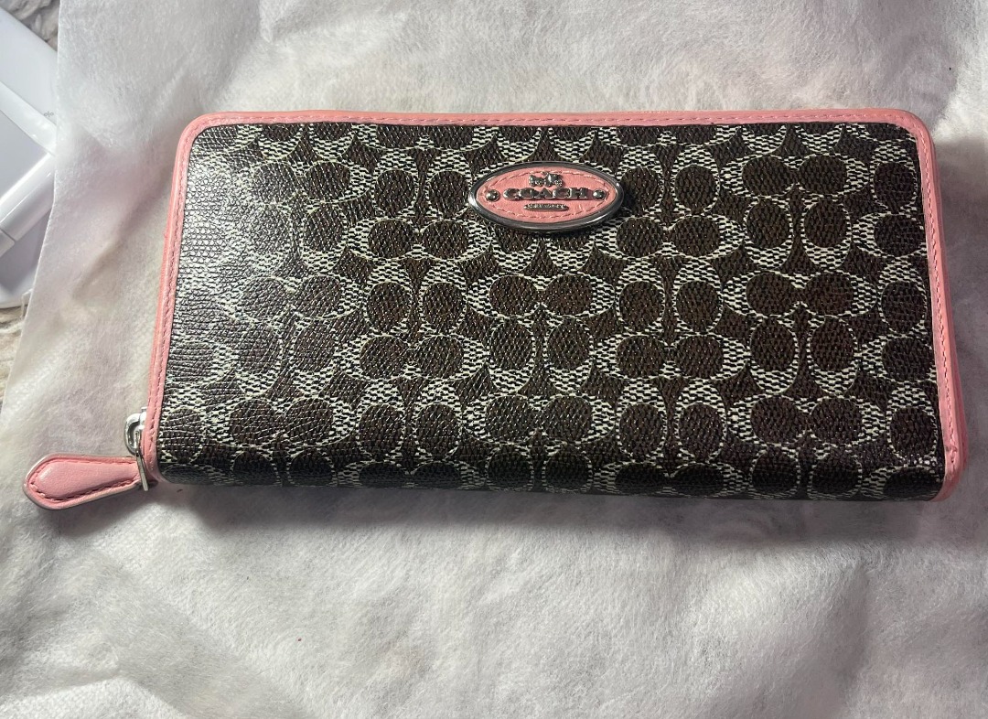coach Zipper Wallet with care card, Luxury, Bags & Wallets on Carousell