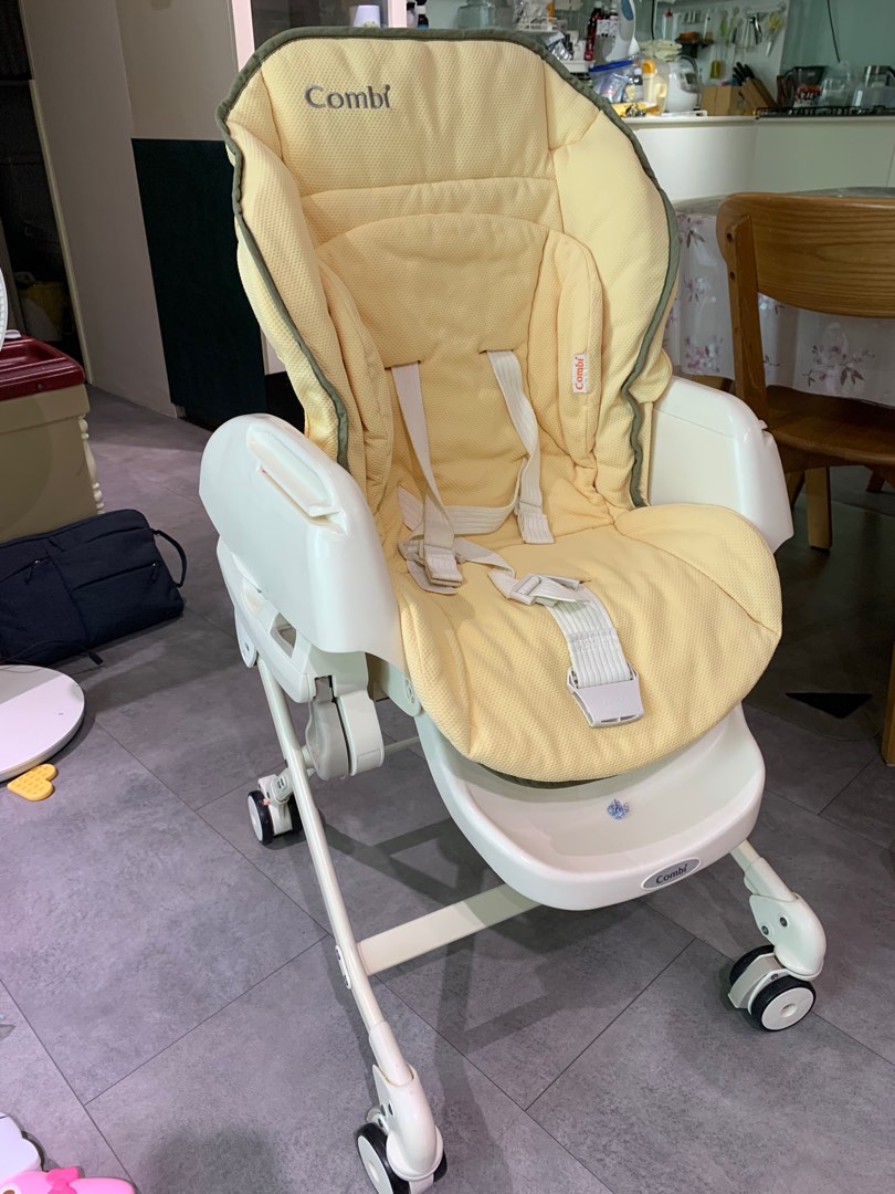 Combi Rocking Chair / High Chair / Feeding Chair / Changing Chair ...