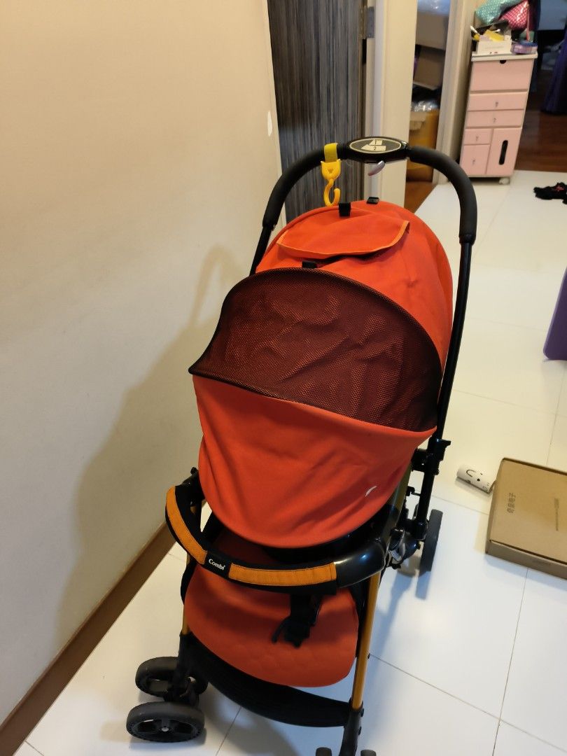 Combi urban walker, Babies & Kids, Going Out, Strollers on Carousell