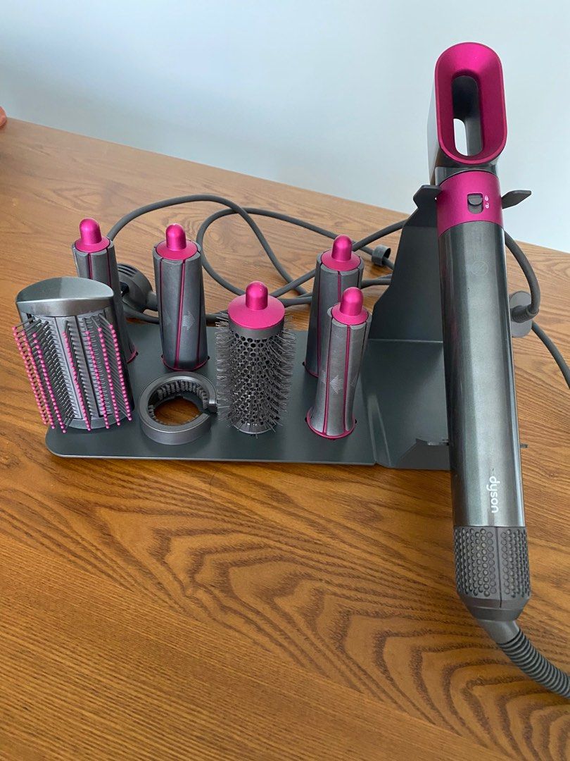 Dyson air wrap, TV & Home Appliances, Other Home Appliances on Carousell