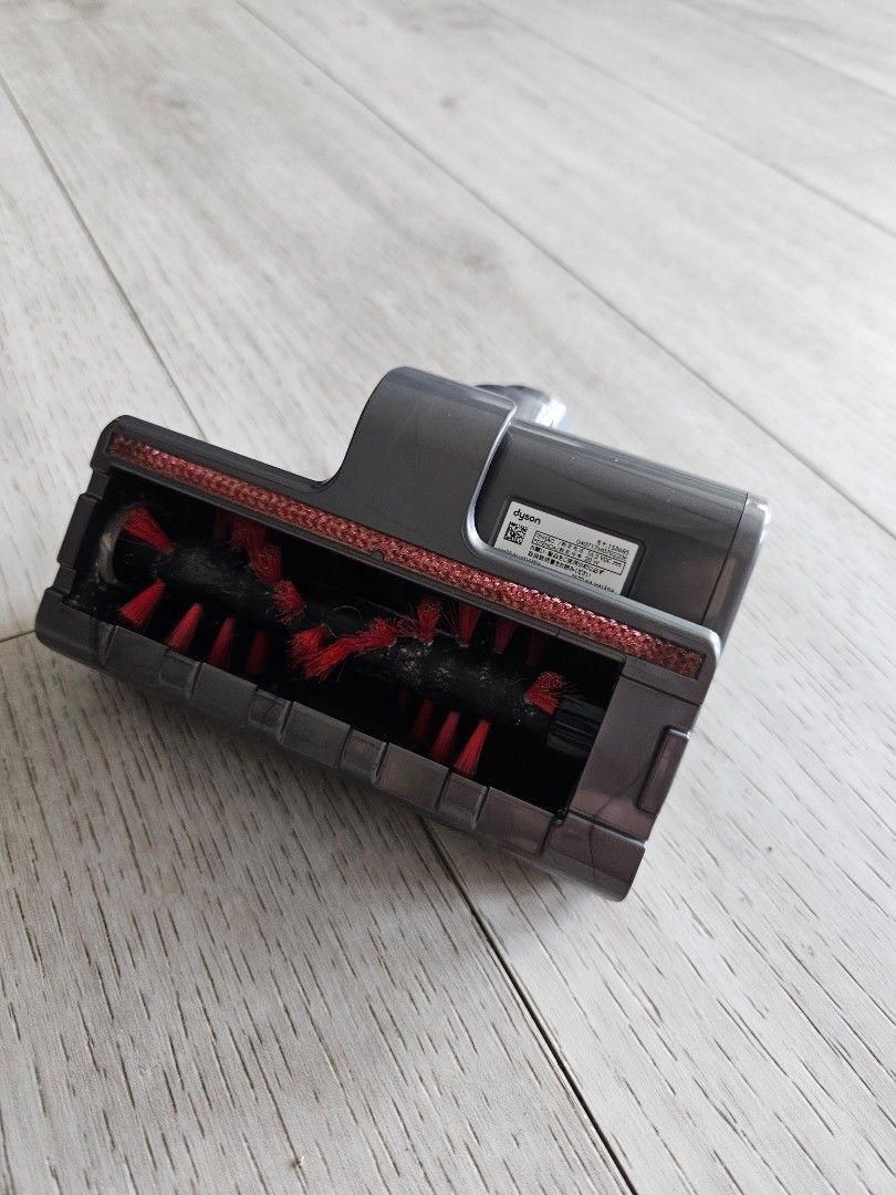 Dyson V7/V8 Mini Motorised Tool, Furniture & Home Living, Cleaning ...