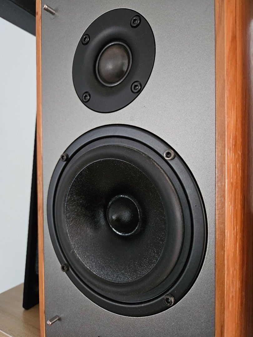 E-MU XM7 Creative Brand Passive Bookself speakers 6Ohms/60w, Audio ...