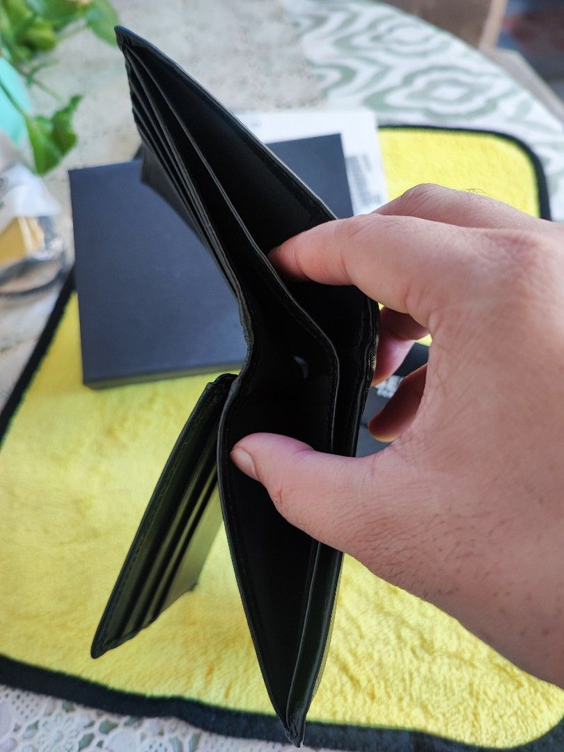 Essentials (Fear of God) Wallet for Mens, Men's Fashion, Watches ...