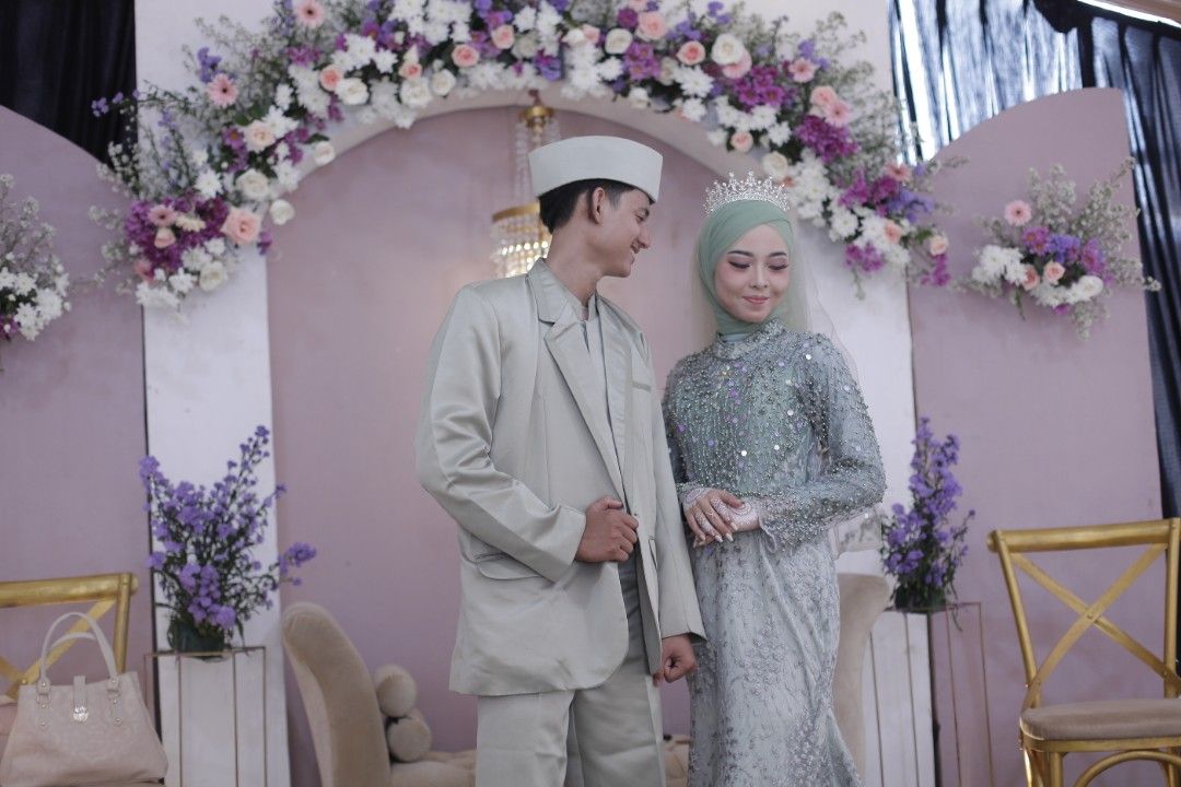 Gaun pengantin slim duyung Sage lengkap jas pria, Fesyen Wanita ...