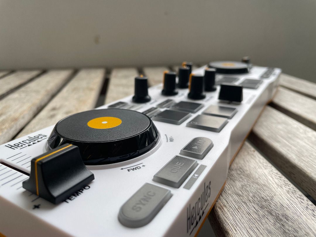 Hercules | DJControl Mix | Wireless Portable Controller for Smartphone ...