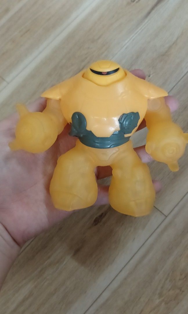 Heroes of Goo Jit Zu x DISNEY PIXAR 2022 Buzz Lightyear & Yellow ...