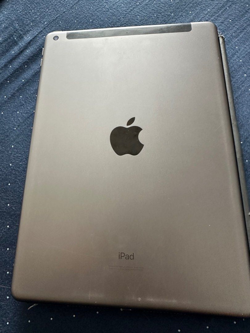 iPad Air 7th generation Black 128 GB, Mobile Phones & Gadgets, Tablets, iPad on Carousell