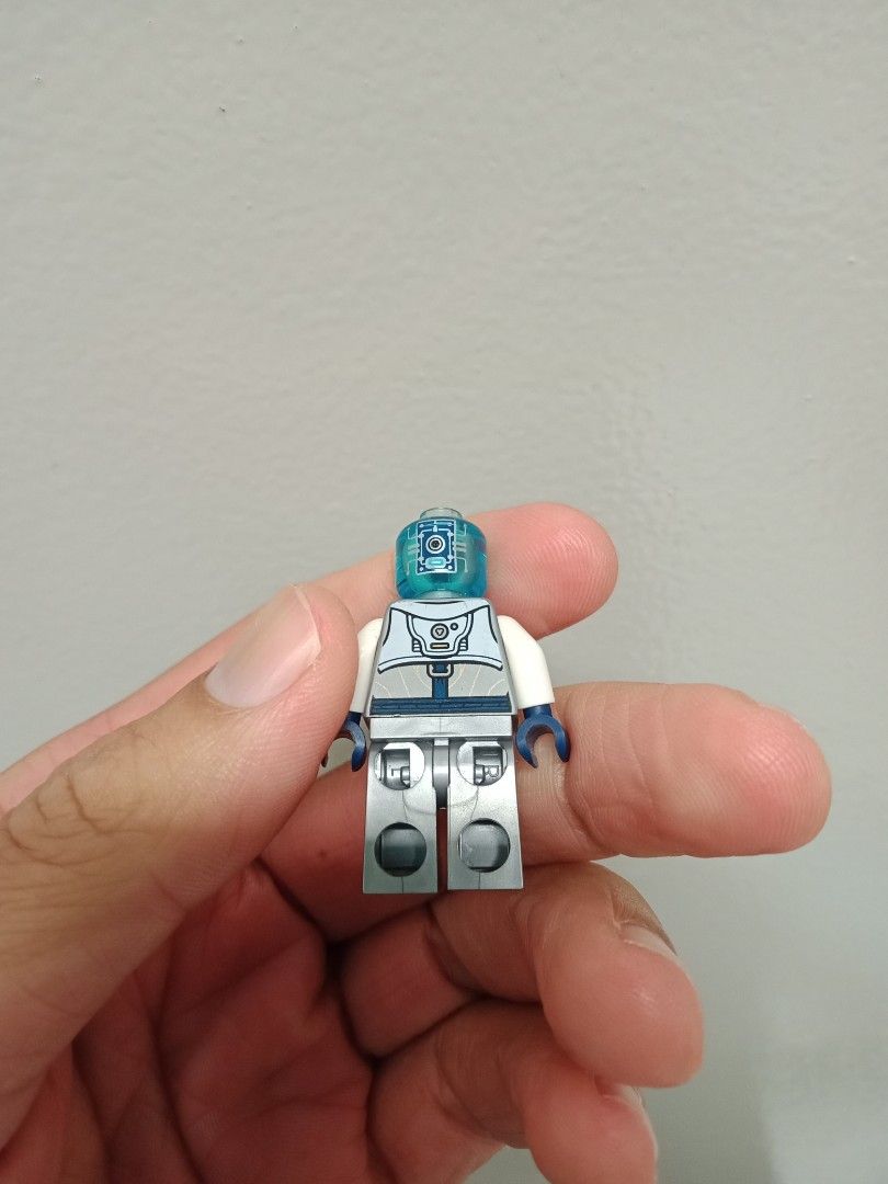 LEGO Minifigure Robot from LEGO Creator 3 in 1 Cyber Drone 3111 ...