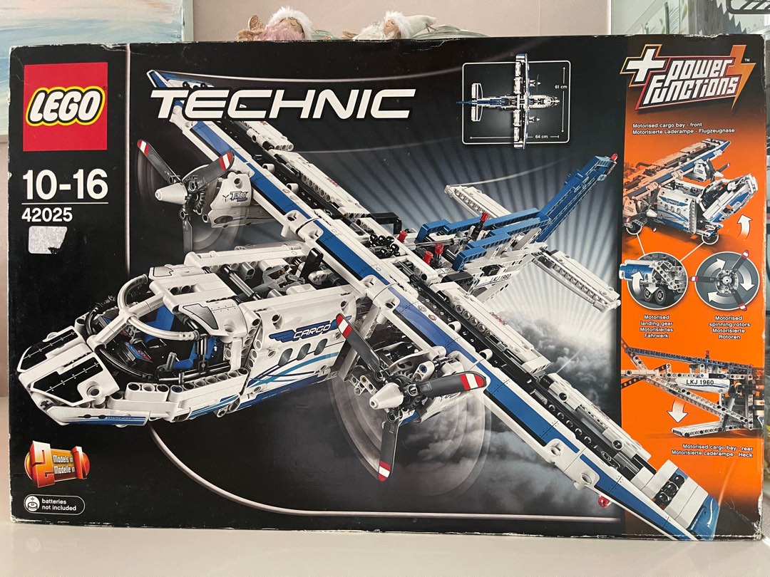 Lego technic 42025 cargo plane motorised cargo bay, Hobbies & Toys ...