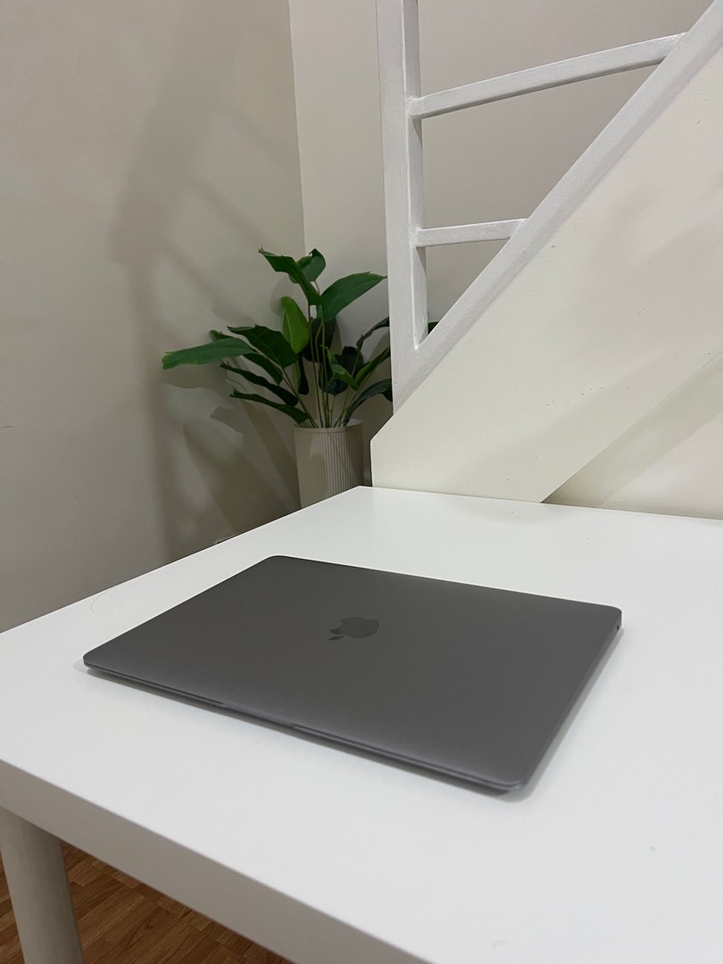 MacBook Air 13” 2020 M1 Space Gray - (256gb SSD, 8gb RAM), Computers ...