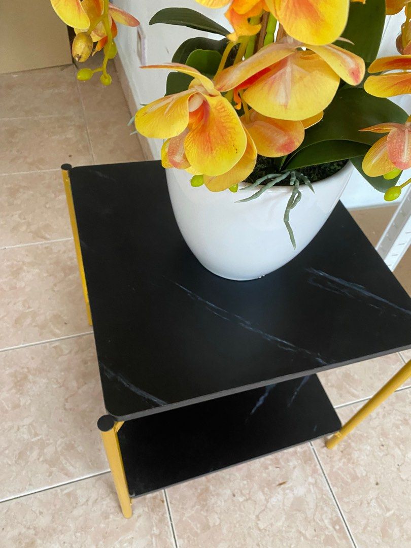 MEJA,BUNGA,FRAME KAISON, Furniture & Home Living, Home Decor, Other ...