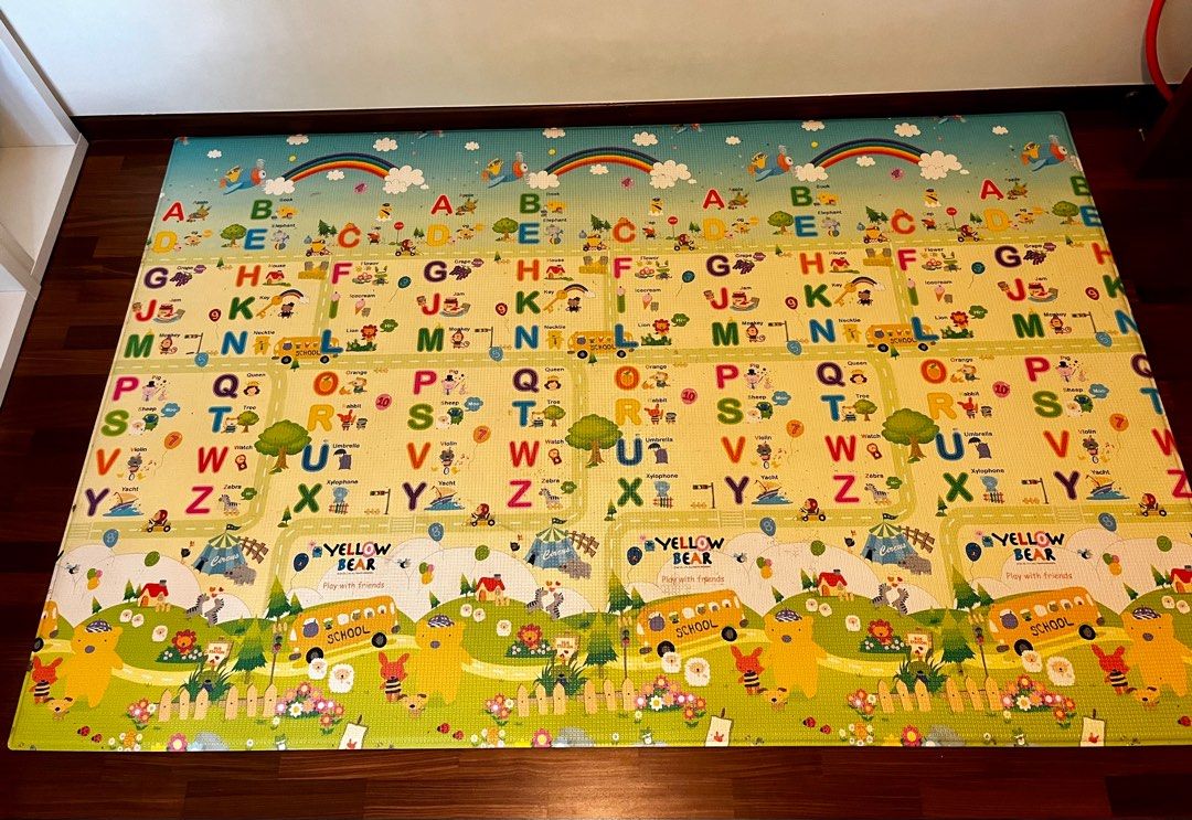 Parklon Playmat with free Lego table plus 2 chairs, Babies & Kids, Baby ...