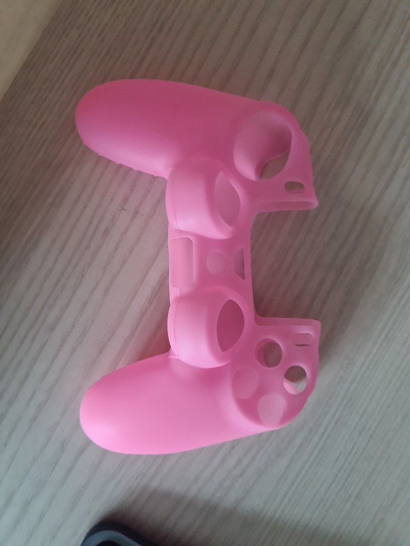 Playstation controller cover(Pink), Video Gaming, Gaming Accessories, Cases & Covers on Carousell