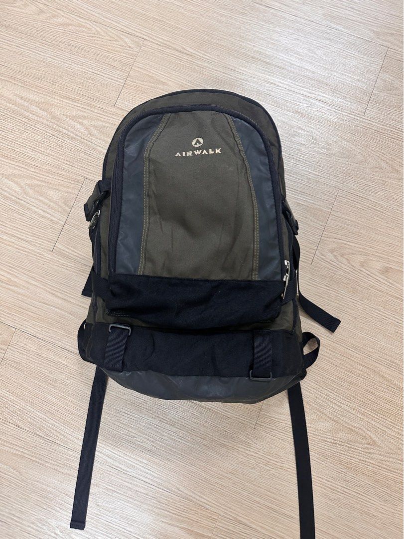 Rare And Beautiful Vintage Y2K Airwalk Bag, Men's Fashion, Bags ...