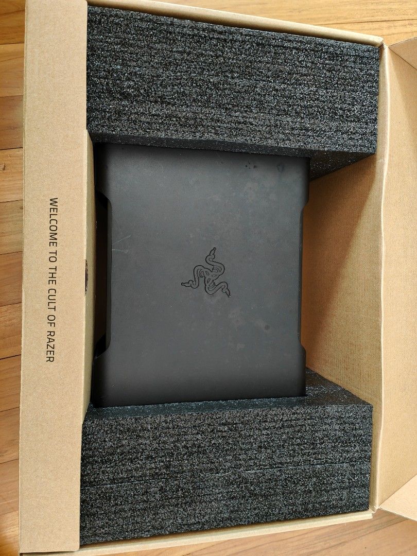 Razer Core V2 Thunderbolt 3 External GPU, Computers & Tech, Parts ...