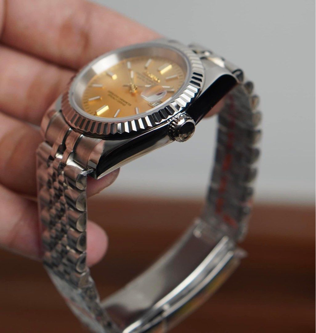 Seiko Datejust mod (champagne dial), Luxury, Watches on Carousell