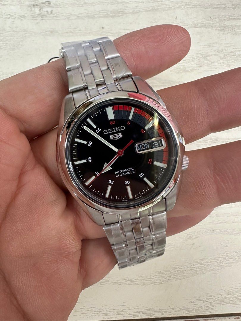 Seiko Speedracer SNK375 SNK375K1, Men's Fashion, Watches & Accessories ...