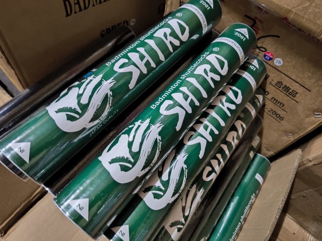 Shiro Green Badminton Shuttlecock better than xp2 tcx, Sports Equipment ...