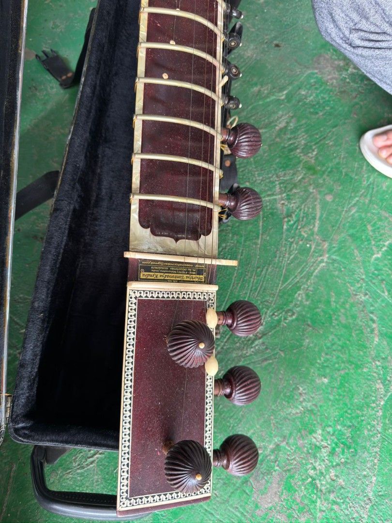 Sitar, Hobbies & Toys, Music & Media, Musical Instruments on Carousell