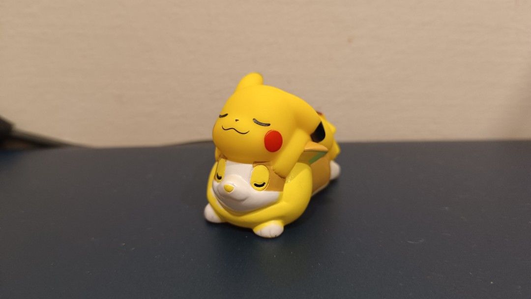 Sleepy Pikachu & Yamper Bandai Pokemon Kids Finger Doll / Fingerdoll ...