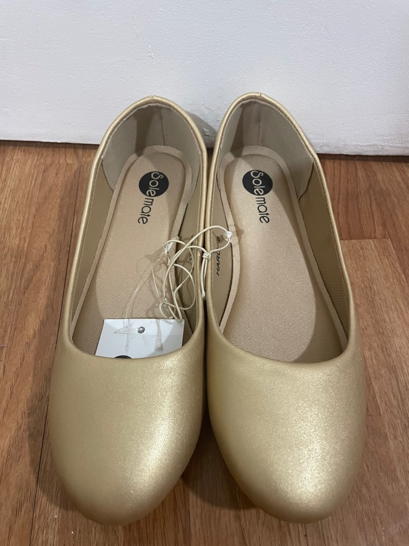 Solemate Golden Flats, Women's Fashion, Footwear, Flats & Sandals on ...