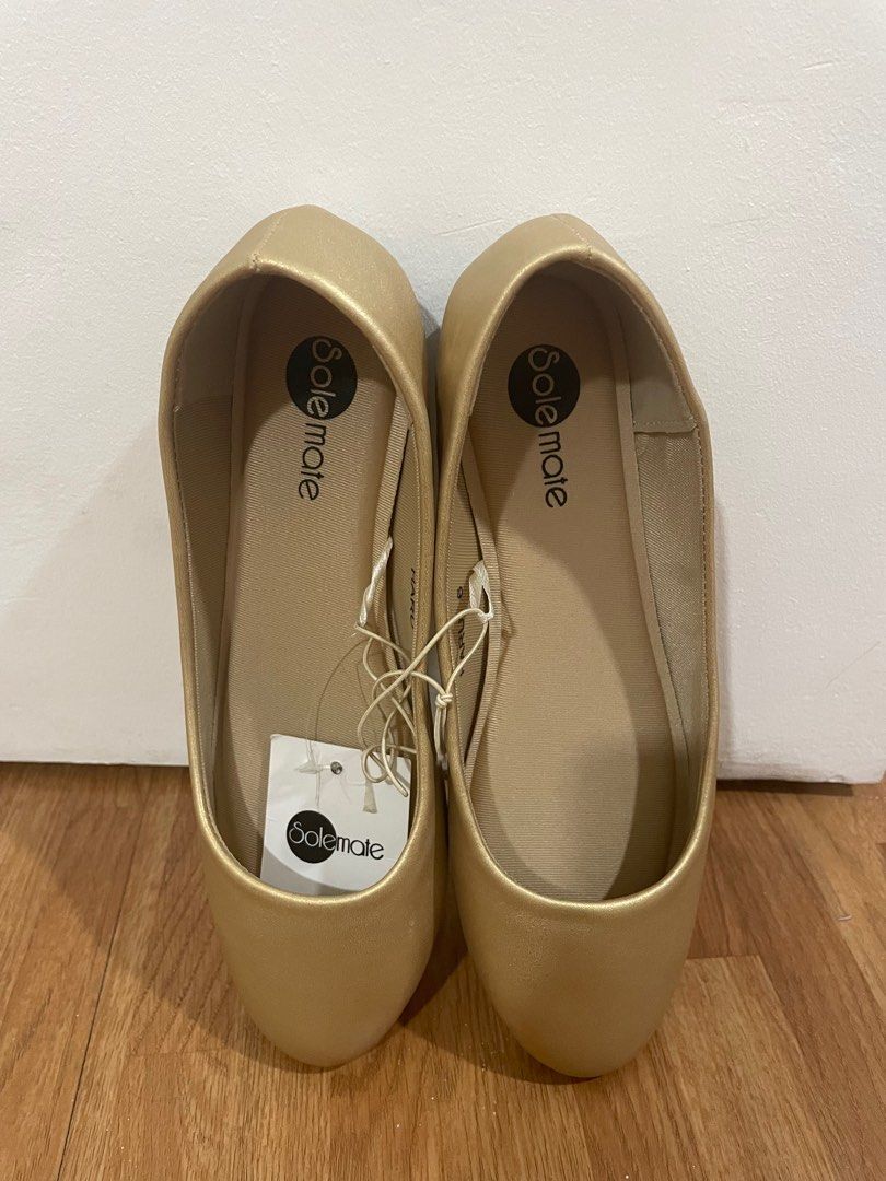 Solemate Golden Flats, Women's Fashion, Footwear, Flats & Sandals on ...
