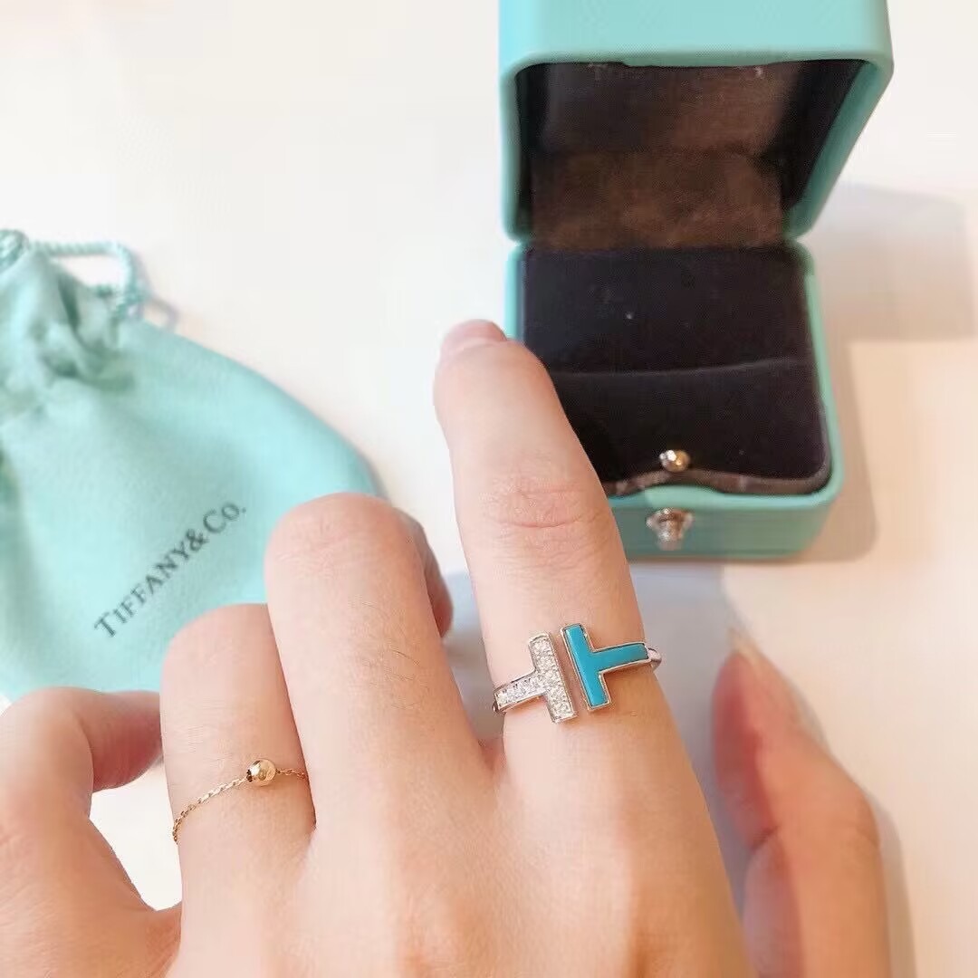 Tiffany simple ring, Women's Fashion, Jewelry & Organisers, Rings on ...