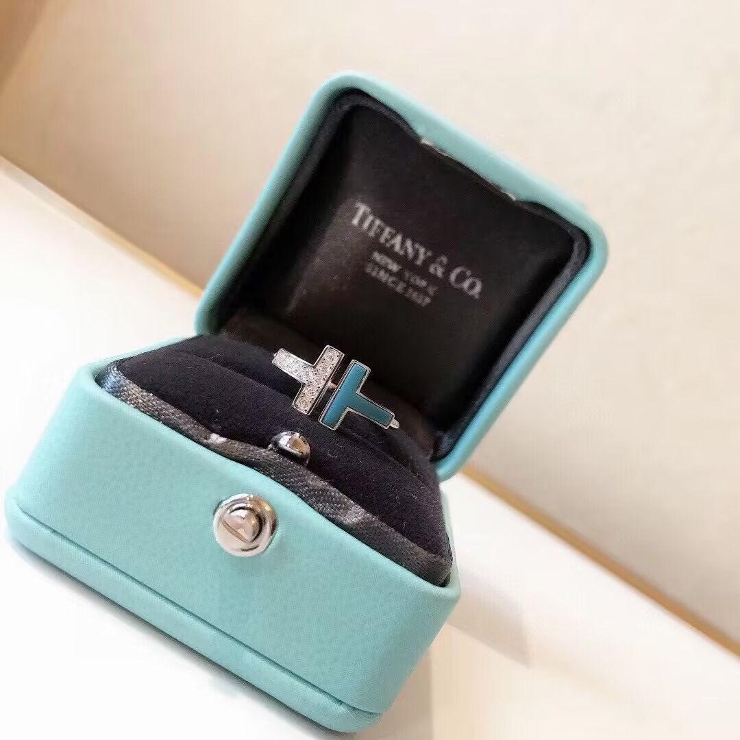 Tiffany simple ring, Women's Fashion, Jewelry & Organisers, Rings on ...