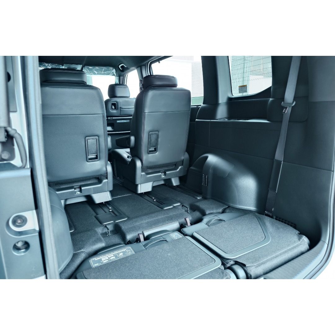 HONDA STEPWGN SPADA 2.0 HYBRID RP8 7 SEATER tag BUY SELL TRADE NOAH ...