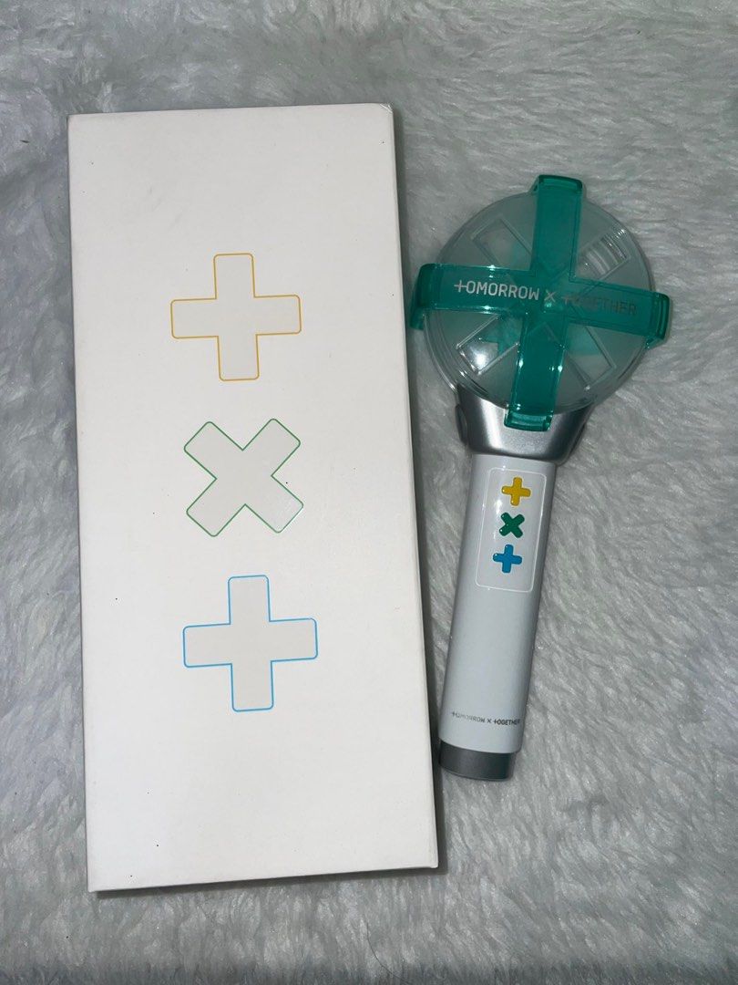 txt lightstick moabong, Hobbies & Toys, Memorabilia & Collectibles, K ...