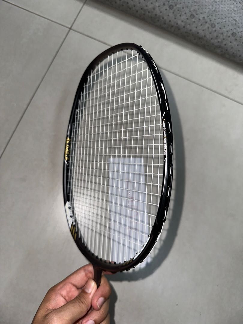 Victor Thruster Hawk, Sports Equipment, Sports & Games, Racket & Ball ...