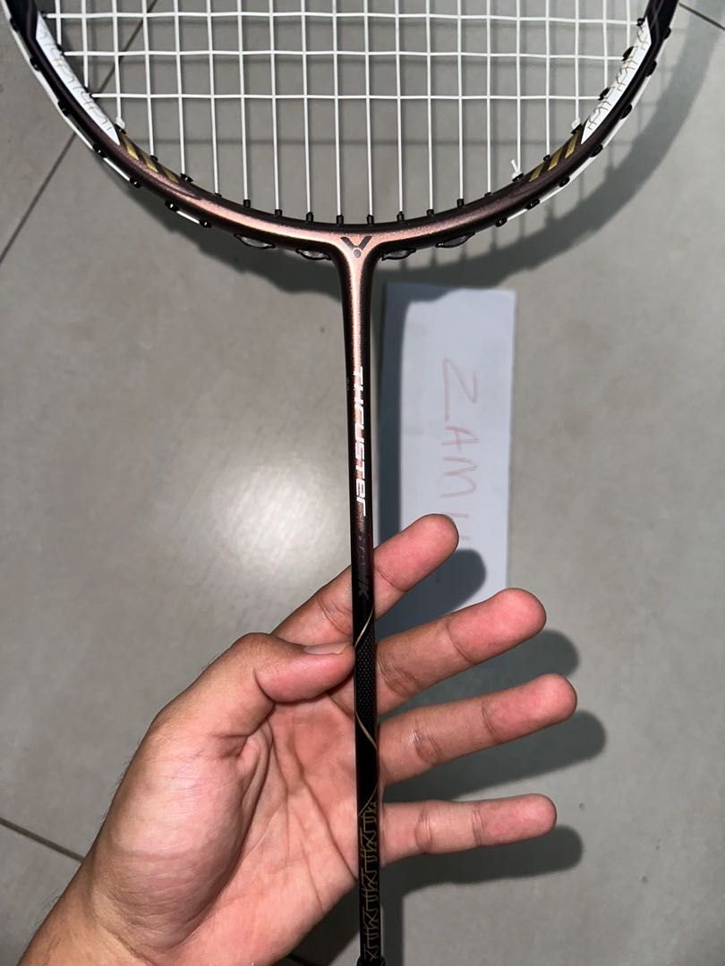 Victor Thruster Hawk, Sports Equipment, Sports & Games, Racket & Ball ...